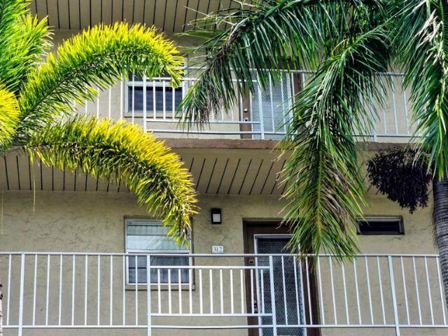Luxury apartment complex for rent in Boynton Beach, United States