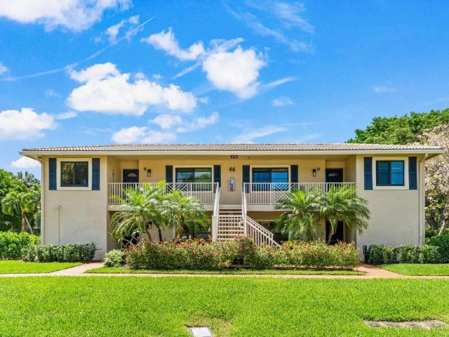 Luxury apartment complex for rent in Boynton Beach, United States