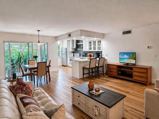 Luxury apartment complex for rent in Boynton Beach, United States