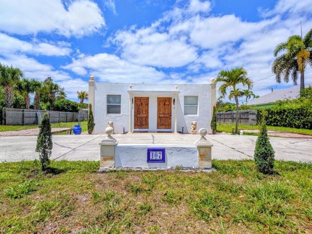 Luxury apartment complex for rent in Boynton Beach, United States