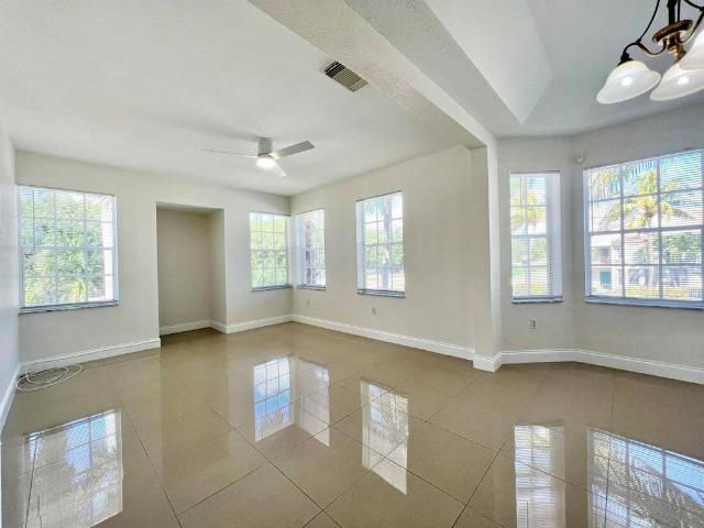 Luxury apartment complex for rent in Boynton Beach, Florida