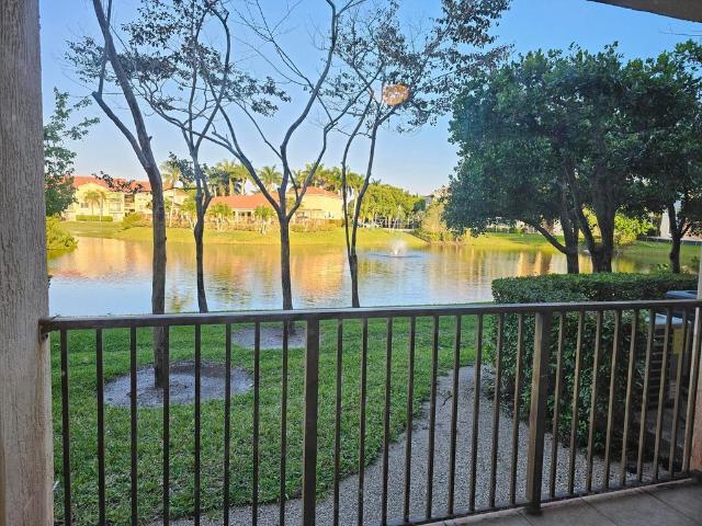 Luxury apartment complex for rent in Boynton Beach, Florida