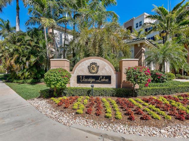 Luxury apartment complex for rent in Boynton Beach, Florida