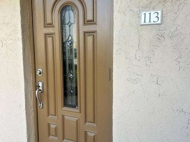 Luxury apartment complex for rent in Boynton Beach, Florida