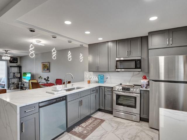 Luxury apartment complex for rent in Boynton Beach, Florida