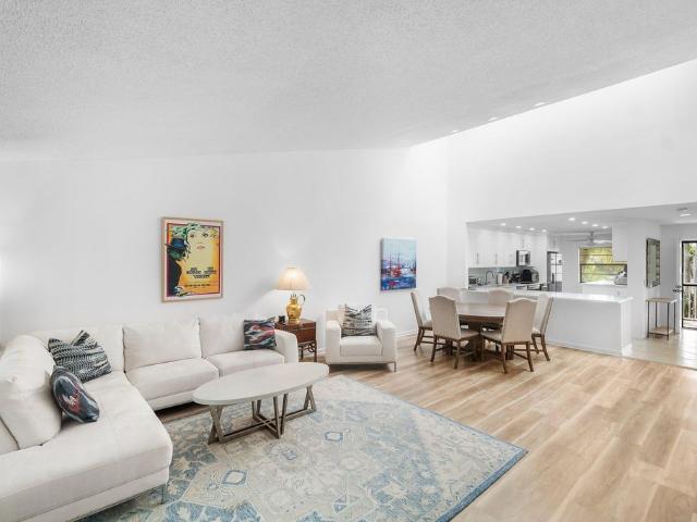 Luxury apartment complex for rent in Boynton Beach, Florida