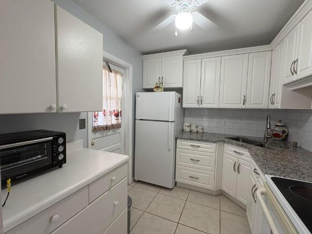 Luxury apartment complex for rent in Boynton Beach, Florida