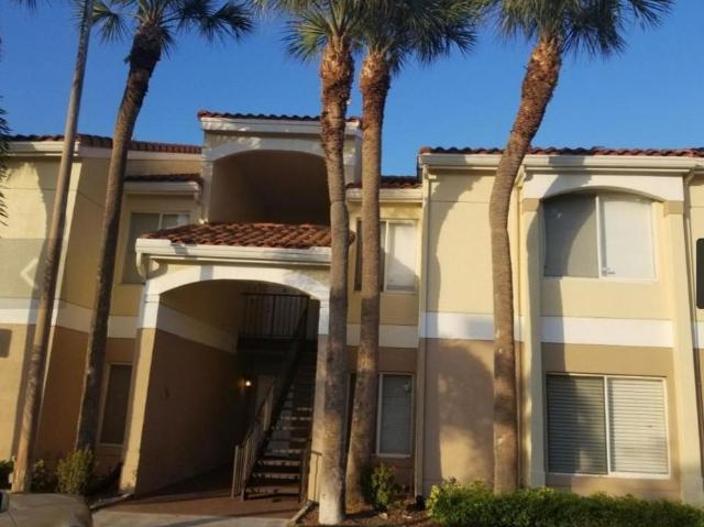 Luxury apartment complex for rent in Boynton Beach, Florida