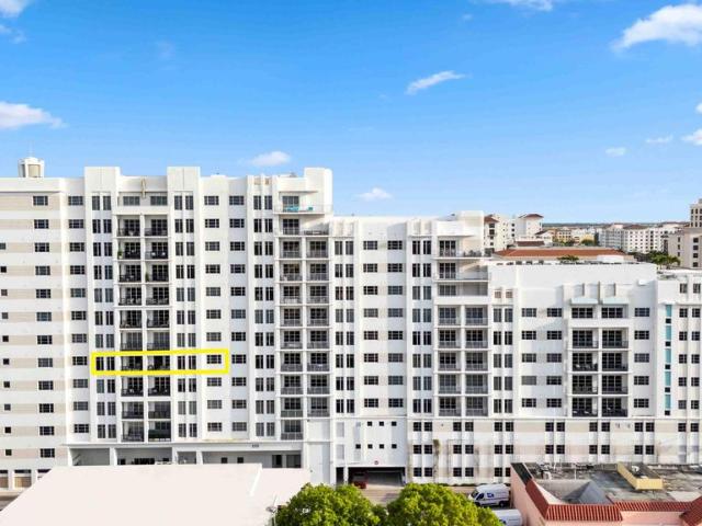 Luxury apartment complex for rent in Boca Raton, United States