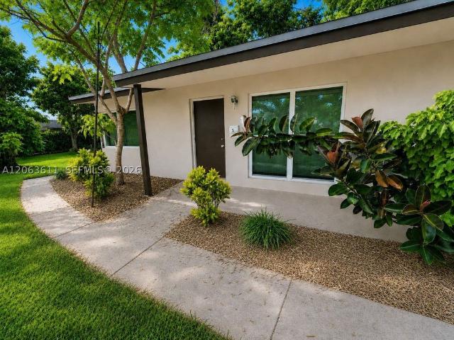 Luxury apartment complex for rent in Boca Raton, United States
