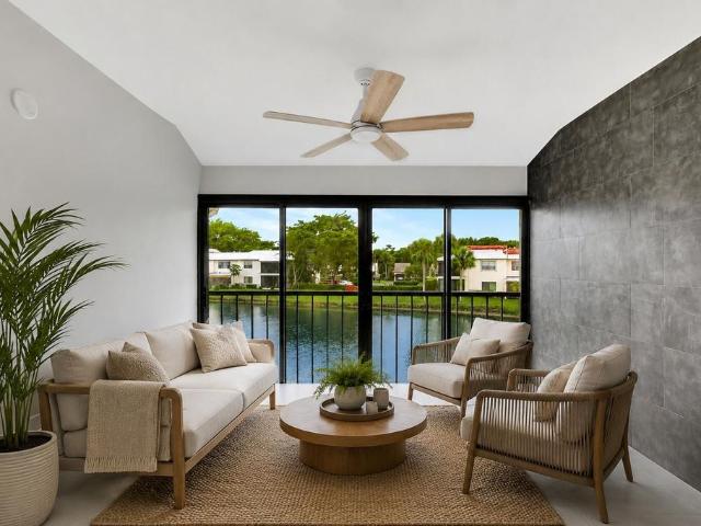 Luxury apartment complex for rent in Boca Raton, United States