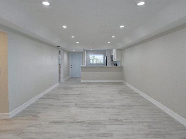 Luxury apartment complex for rent in Boca Raton, United States