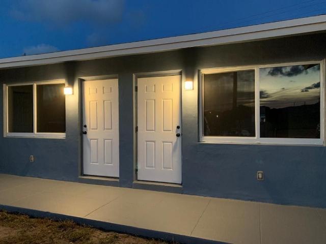 Luxury apartment complex for rent in Boca Raton, United States