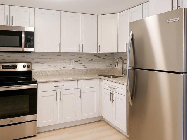 Luxury apartment complex for rent in Boca Raton, United States