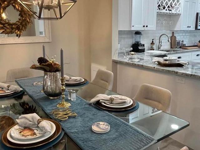 Luxury apartment complex for rent in Boca Raton, United States