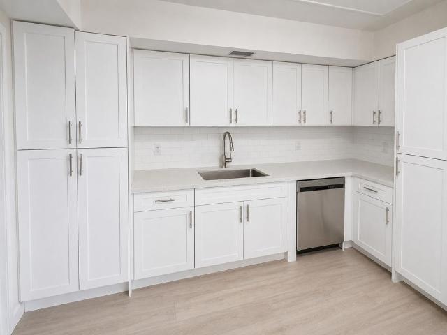 Luxury apartment complex for rent in Boca Raton, United States