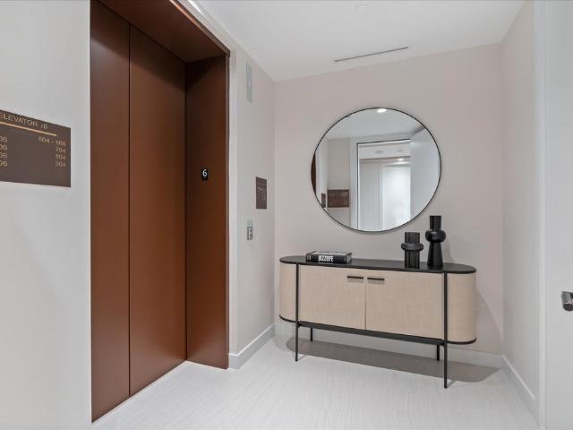 Luxury apartment complex for rent in Boca Raton, United States