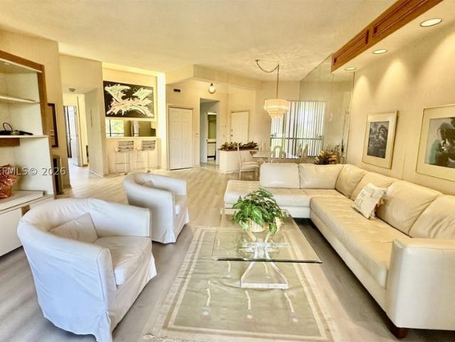 Luxury apartment complex for rent in Boca Raton, United States