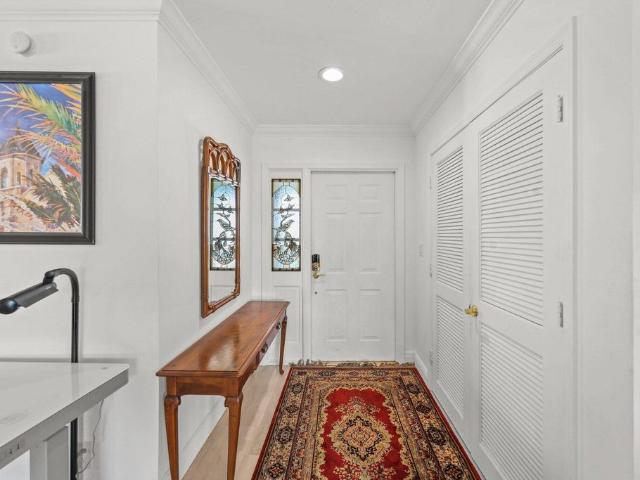 Luxury apartment complex for rent in Boca Raton, United States