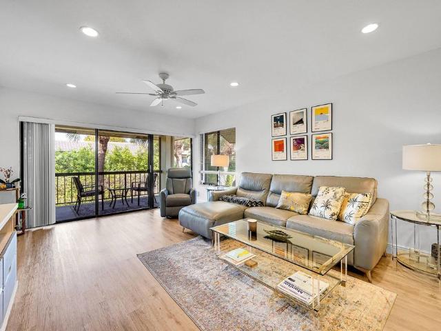 Luxury apartment complex for rent in Boca Raton, Florida