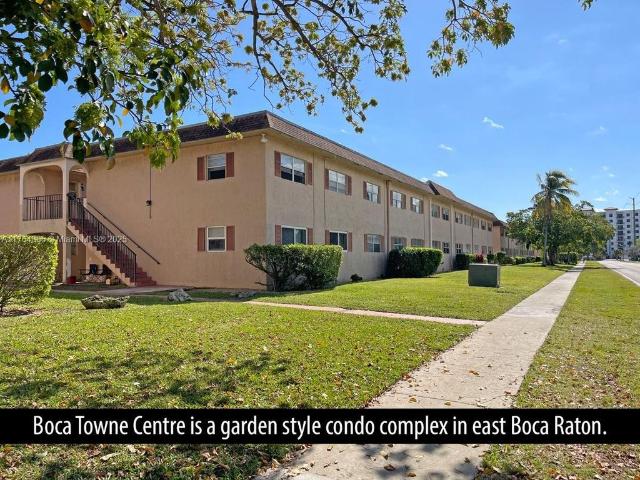 Luxury apartment complex for rent in Boca Raton, Florida