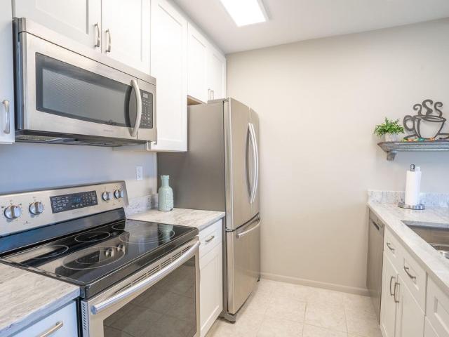Luxury apartment complex for rent in Boca Raton, Florida