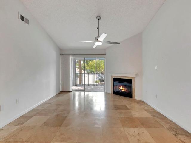 Luxury apartment complex for rent in Boca Raton, Florida