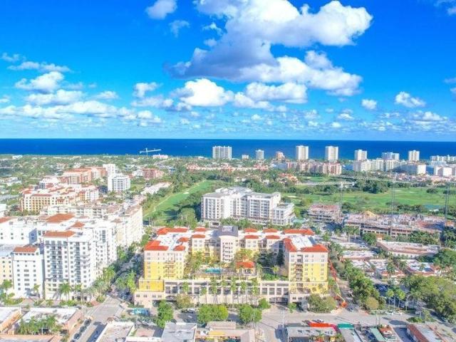 Luxury apartment complex for rent in Boca Raton, Florida
