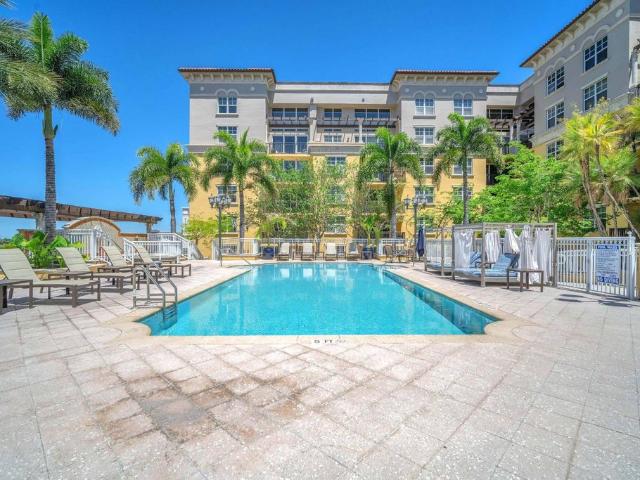 Luxury apartment complex for rent in Boca Raton, Florida