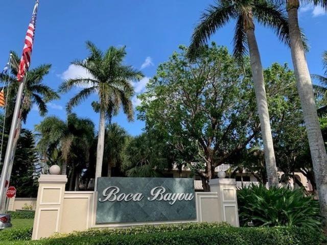 Luxury apartment complex for rent in Boca Raton, Florida