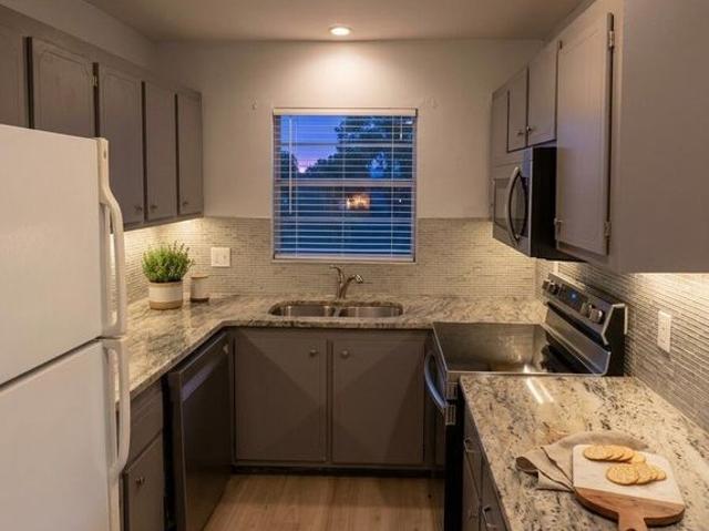 Luxury apartment complex for rent in Boca Raton, Florida