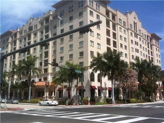 Luxury apartment complex for rent in Boca Raton, Florida