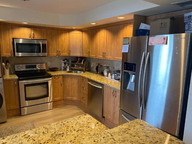 Luxury apartment complex for rent in Boca Raton, Florida
