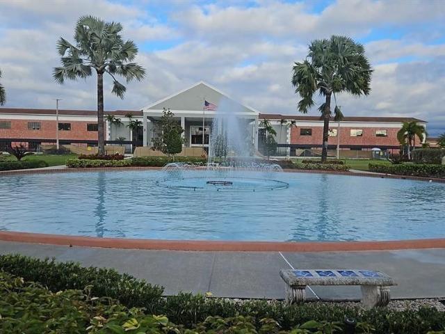 Luxury apartment complex for rent in Boca Raton, Florida