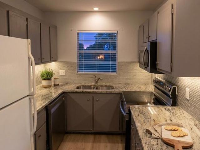 Luxury apartment complex for rent in Boca Raton, Florida