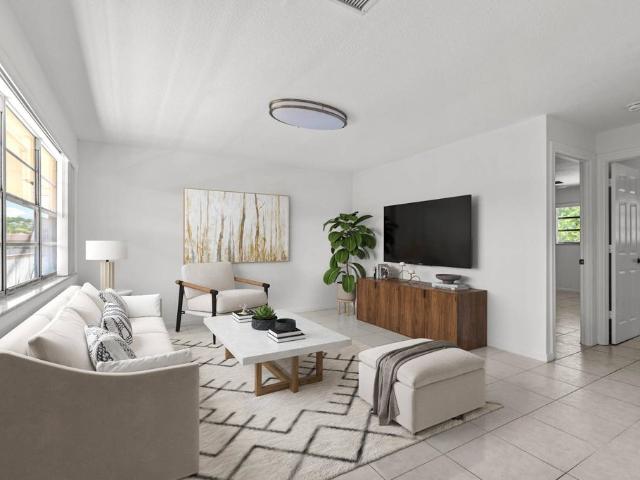 Luxury apartment complex for rent in Boca Raton, Florida