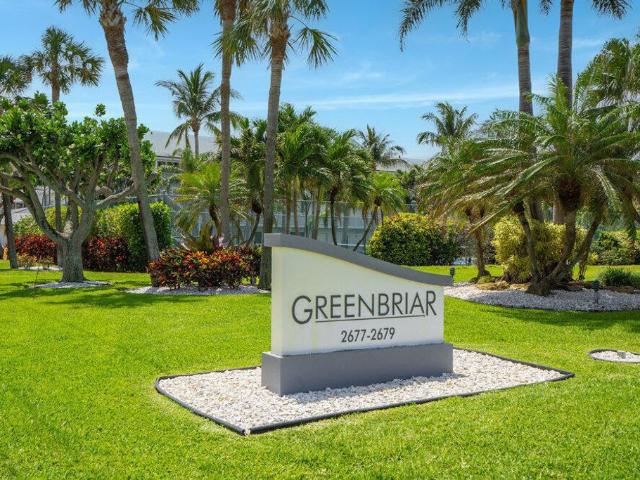 Luxury apartment complex for rent in Boca Raton, Florida