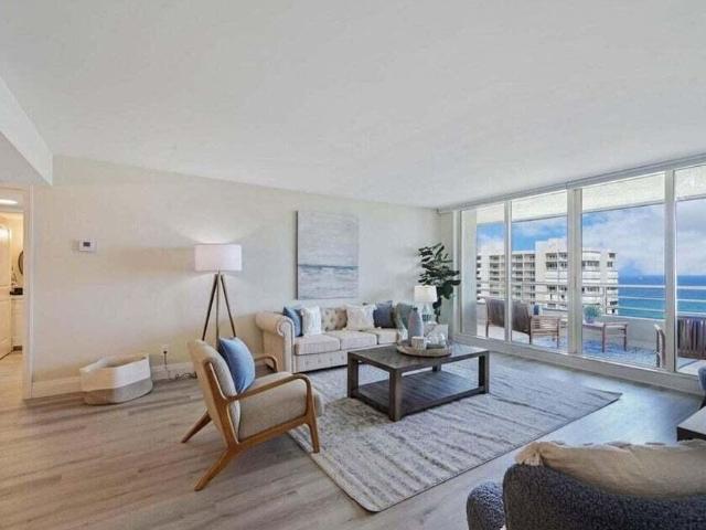 Luxury apartment complex for rent in Boca Raton, Florida