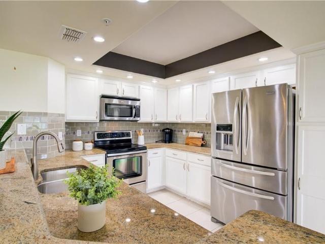 Luxury apartment complex for rent in Bonita Springs, Florida