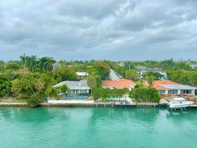 Luxury apartment complex for rent in Bay Harbor Islands, Florida