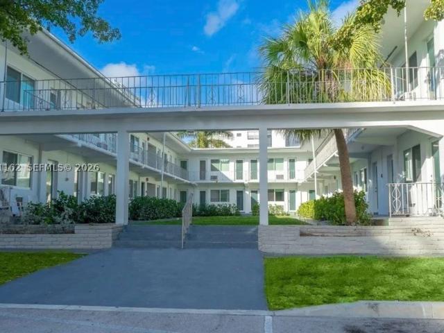 Luxury apartment complex for rent in Bay Harbor Islands, Florida