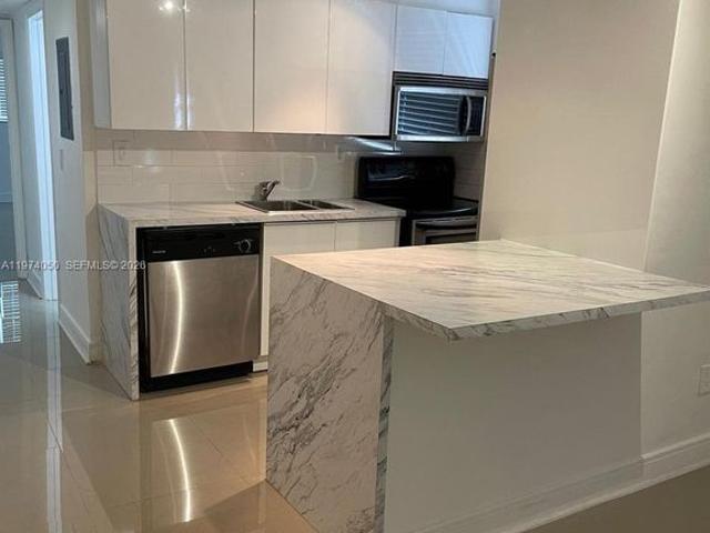 Luxury apartment complex for rent in Bay Harbor Islands, Florida