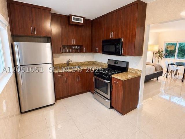 Luxury apartment complex for rent in Bay Harbor Islands, Florida