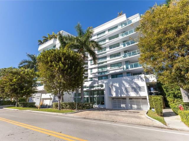 Luxury apartment complex for rent in Bay Harbor Islands, Florida