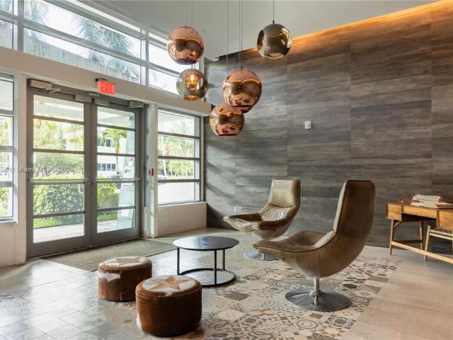 Luxury apartment complex for rent in Bay Harbor Islands, United States