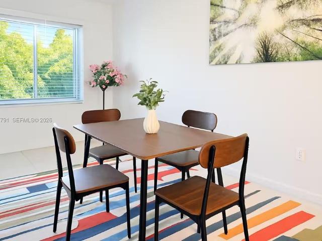 Luxury apartment complex for rent in Bay Harbor Islands, United States