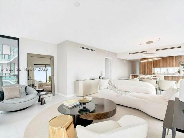 Luxury apartment complex for rent in Bay Harbor Islands, United States