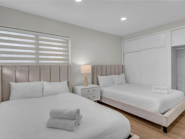 Luxury apartment complex for rent in Bay Harbor Islands, United States