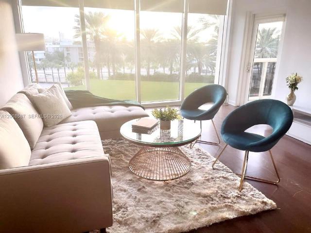 Luxury apartment complex for rent in Bal Harbour, Florida
