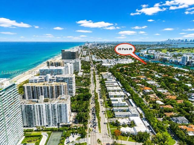 Luxury apartment complex for rent in Bal Harbour, Florida